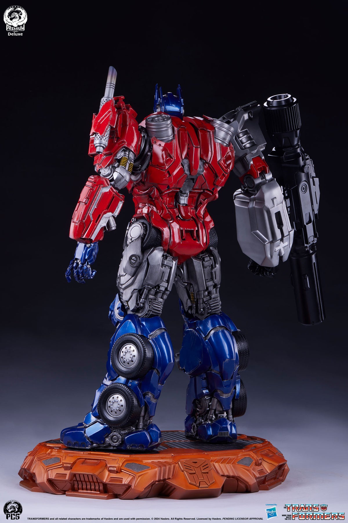 Optimus Prime (Deluxe Edition) Museum Scale Statue - Spec Fiction Shop