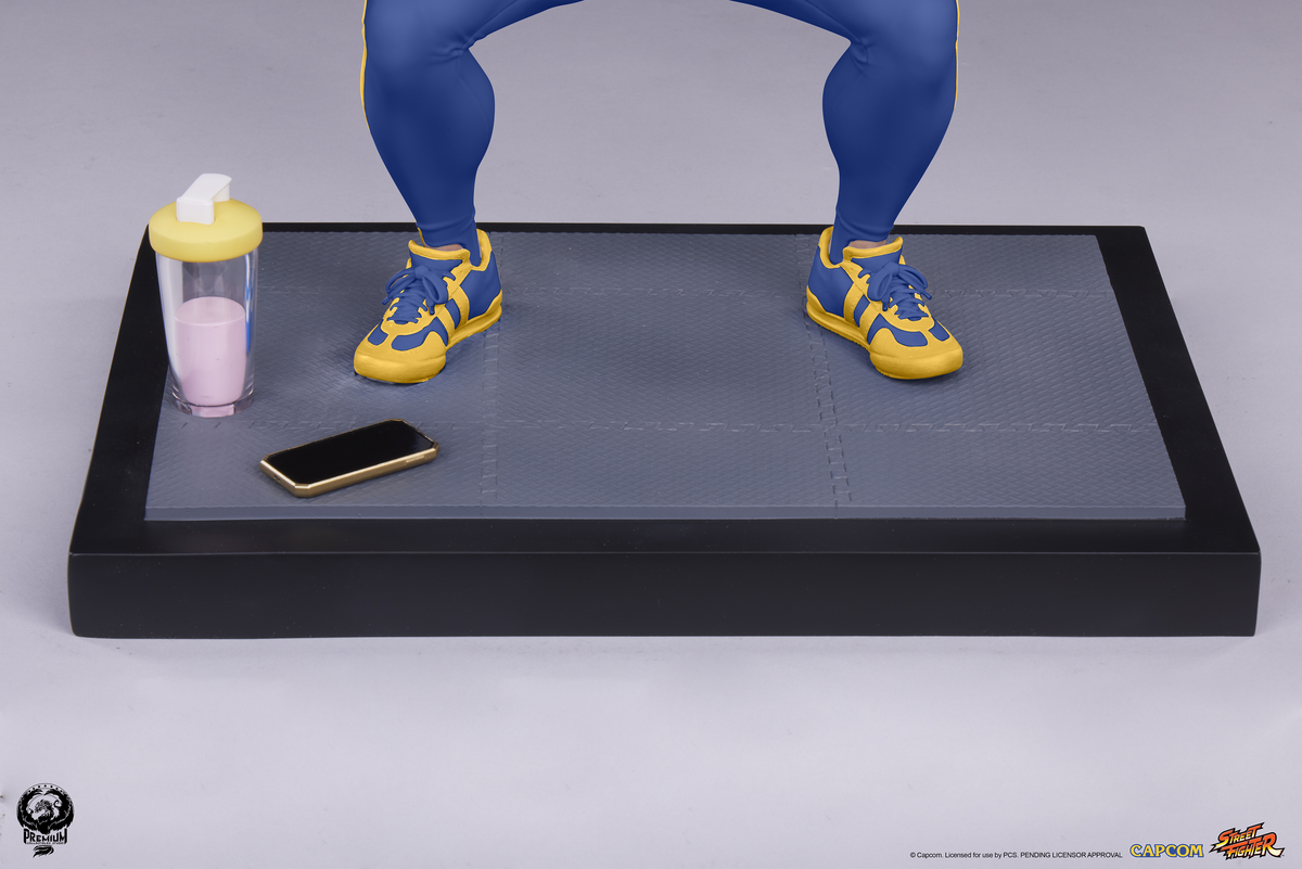 Chun-Li Powerlifting (Alpha) 1/4 Scale Statue - Spec Fiction Shop