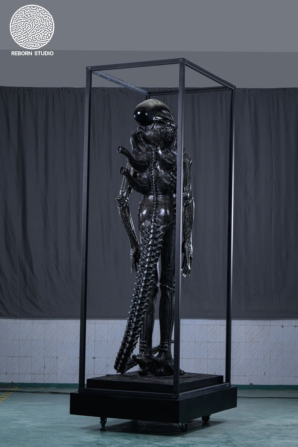 Alien - Xenomorph Life-Size Statue by Reborn Studio - Spec Fiction Shop