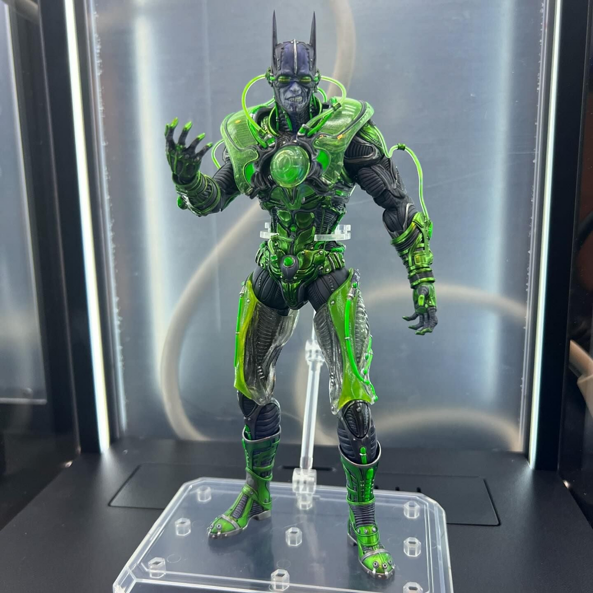 Dark Knights: Batman - Dawnbreaker Morfig 1/12 Scale Figure - Spec ...