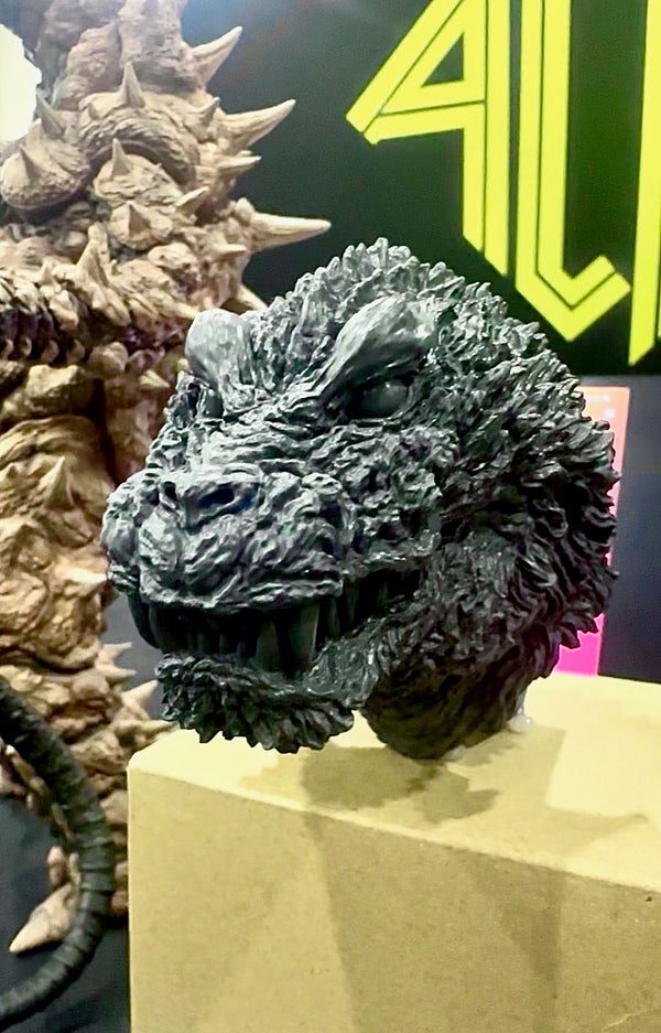 Godzilla 2001 (by Ryo) Statue - Spec Fiction Shop