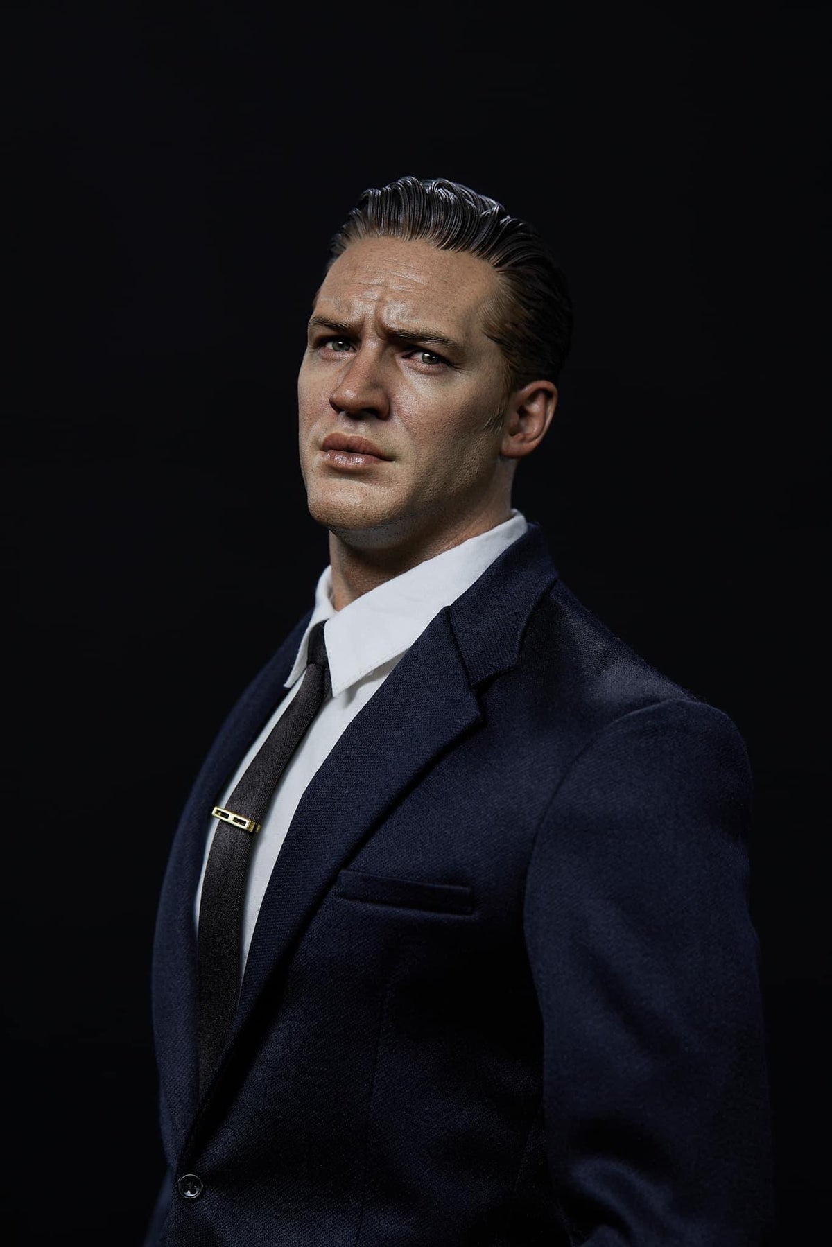 Legend - Reginald "Reggie" Kray 1/4 Scale Statue - Spec Fiction Shop