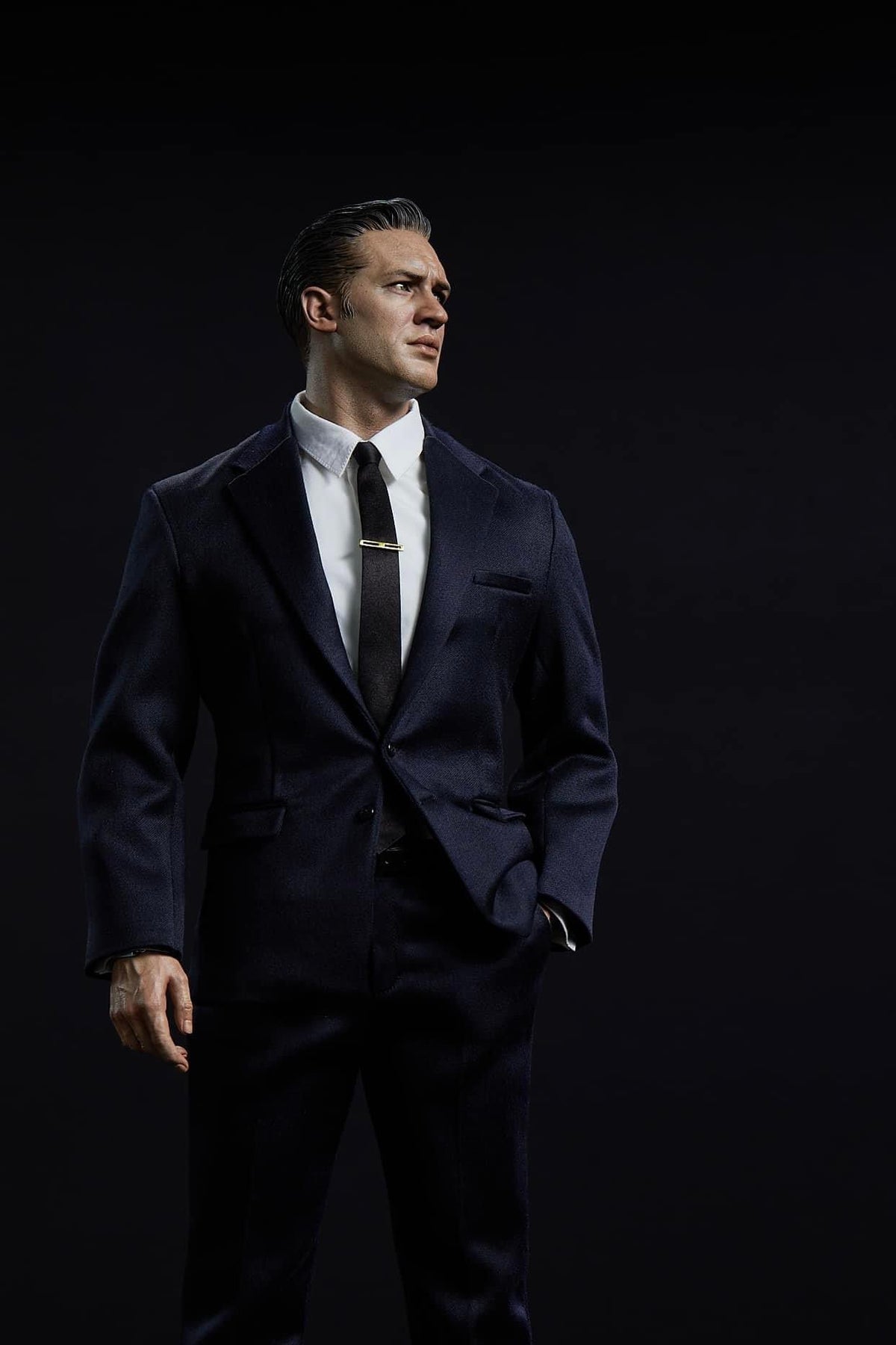 Legend - Reginald "Reggie" Kray 1/4 Scale Statue - Spec Fiction Shop