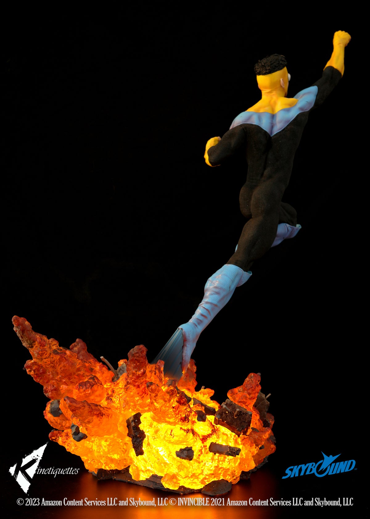 Invincible - Mark Grayson 1/4 Scale Statue - Spec Fiction Shop