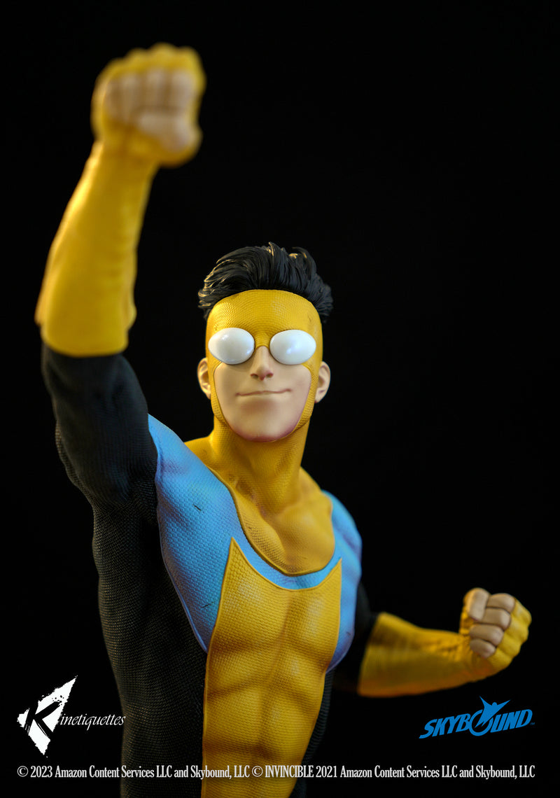 Invincible - Mark Grayson 1/4 Scale Statue - Spec Fiction Shop