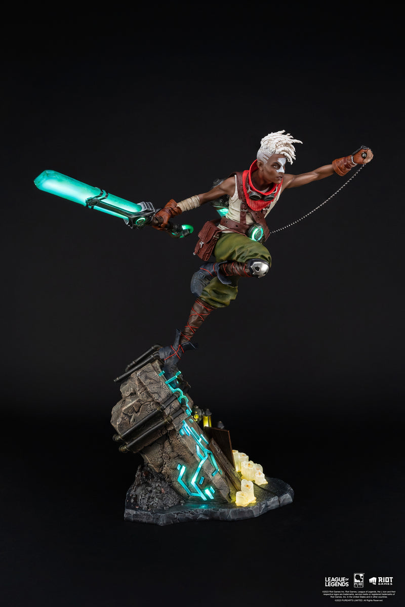 League of Legends - Ekko 1/4 Scale Statue - Spec Fiction Shop