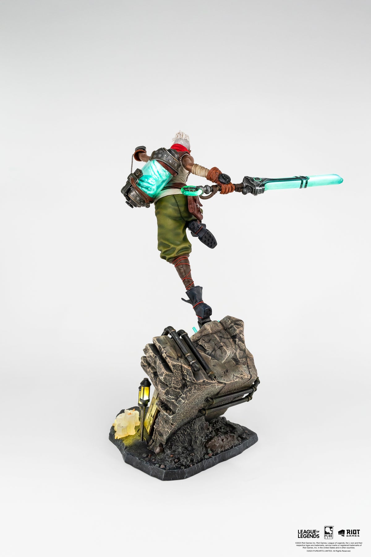 League of Legends - Ekko 1/4 Scale Statue - Spec Fiction Shop