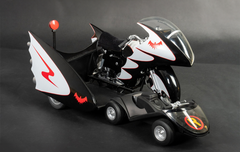 Batman (1966) Batcycle with Sidecar (Ultimate Signature Ed.) 1/6 Scale ...