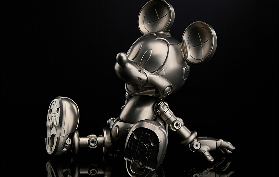 Mickey Mouse D100 (Super Titanium) CARBOTIX Figure - Spec Fiction Shop