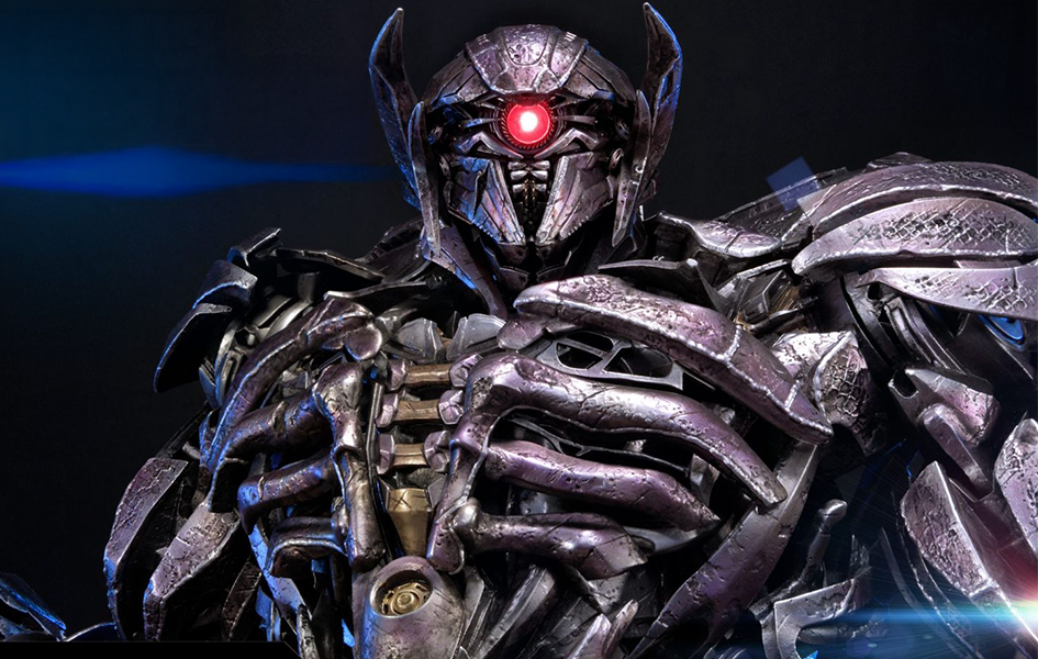 Transformers: Dark of the Moon - Shockwave Statue - Spec Fiction Shop