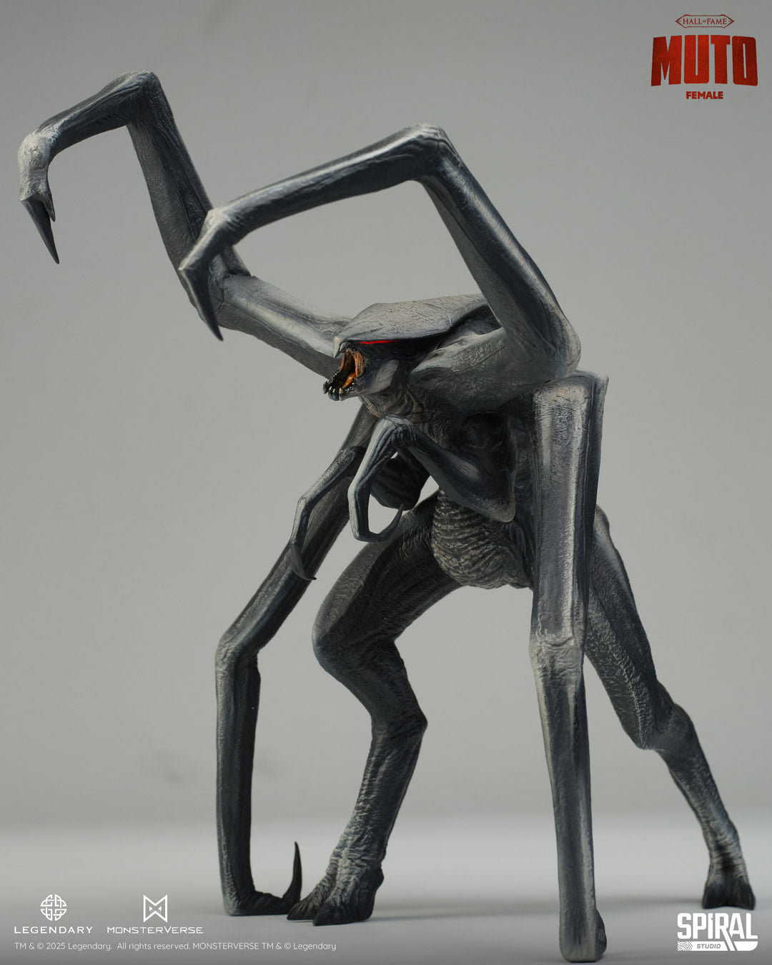 Godzilla (2014) - Muto Female Statue - Spec Fiction Shop