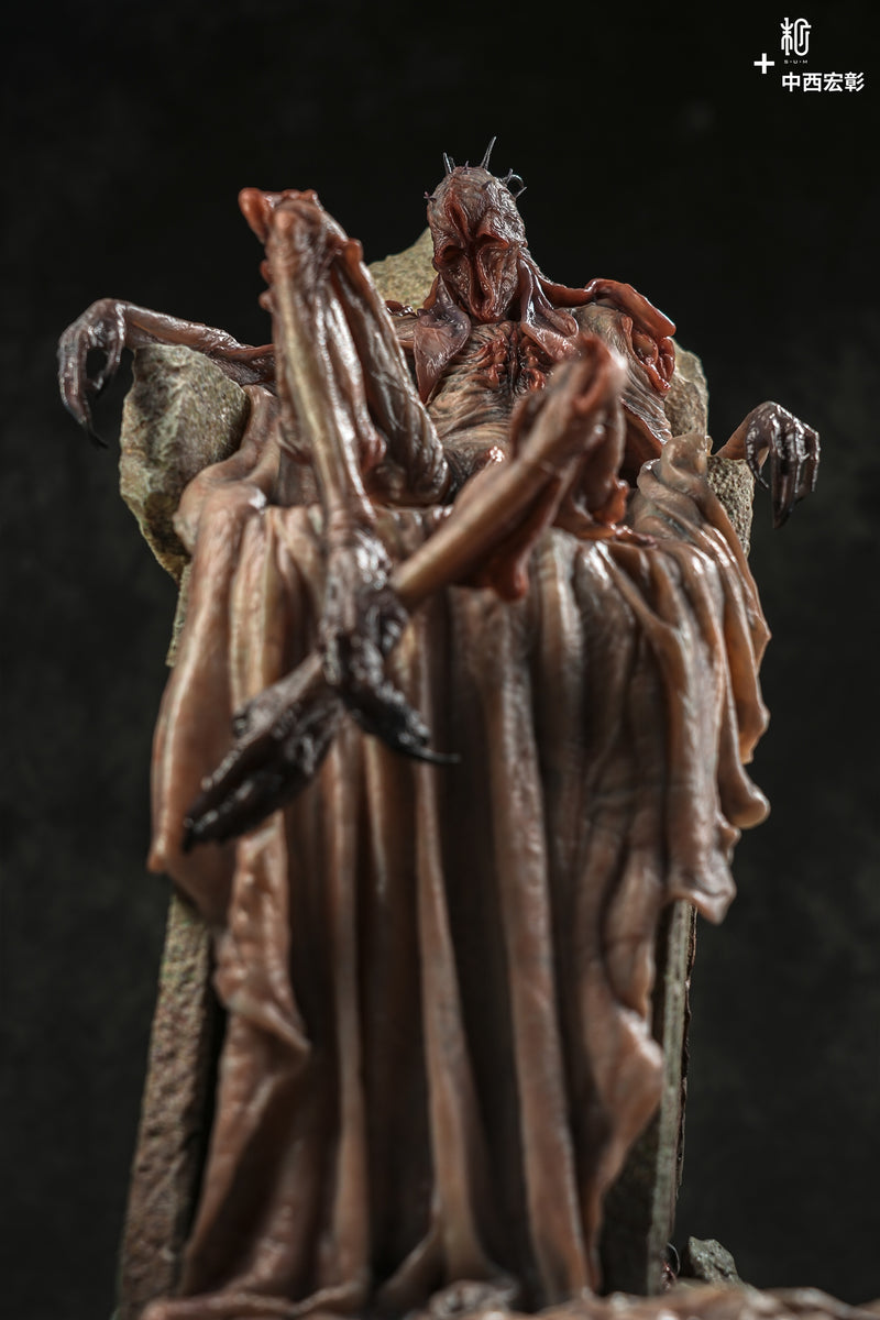 Pleats SUM Version Resin Statue - Spec Fiction Shop