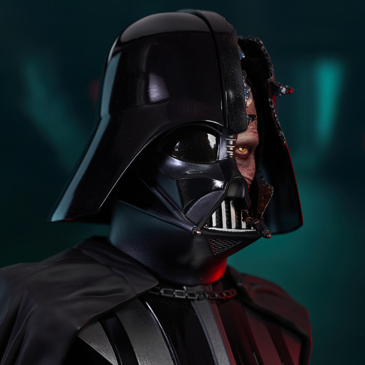Obi-Wan Kenobi - Darth Vader (Damaged Helmet) Legends in 3-Dimensions ...