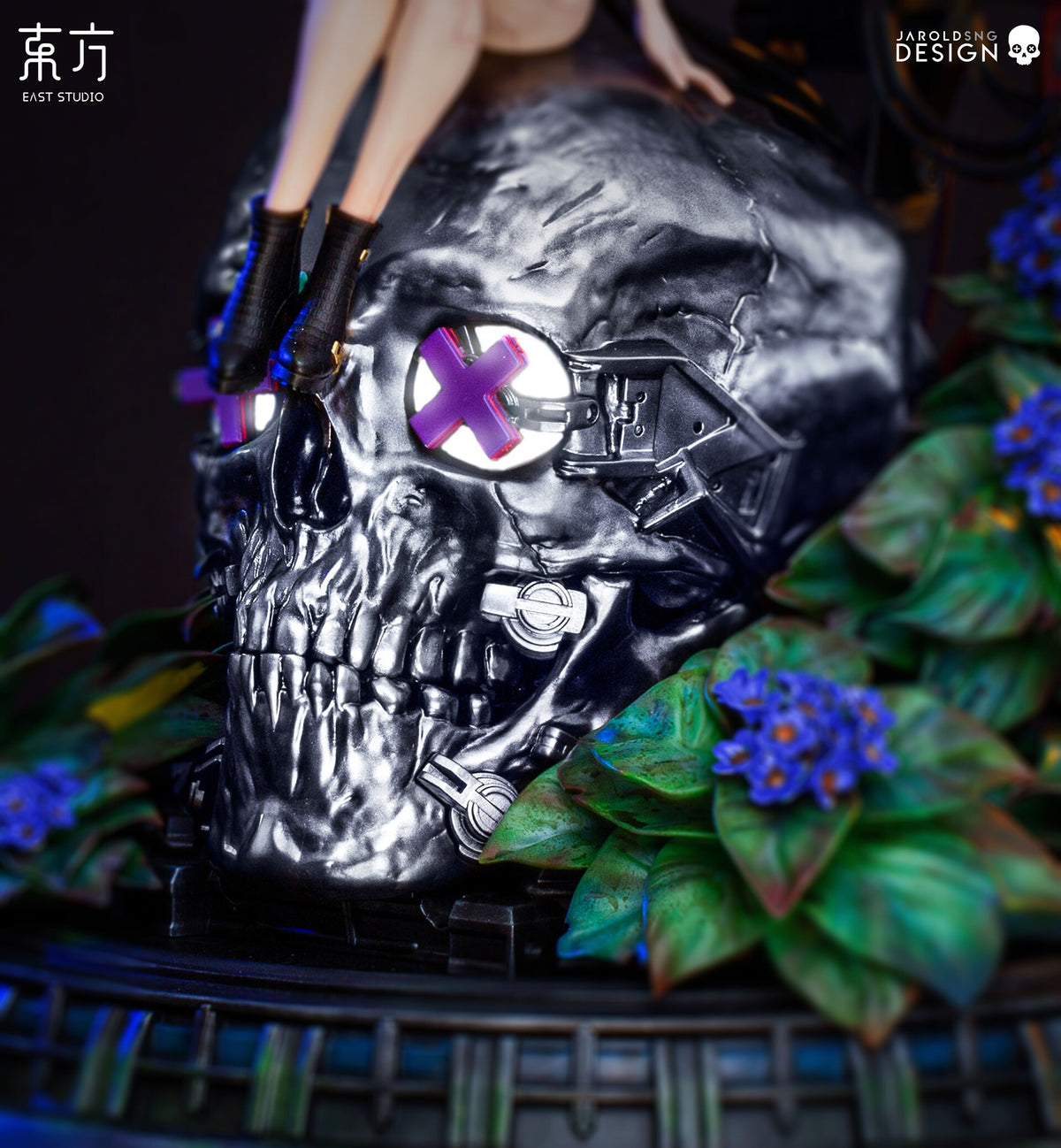 Merry Xmas (by Jarold Sng) - Silver - 50cm Statue - Spec Fiction Shop