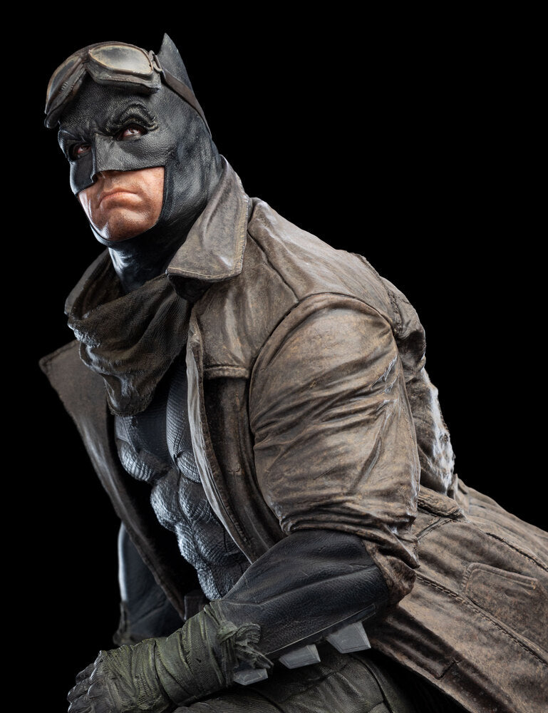 Justice League (Snyder Cut) - Knightmare Batman 1/4 Scale Statue - Spec ...