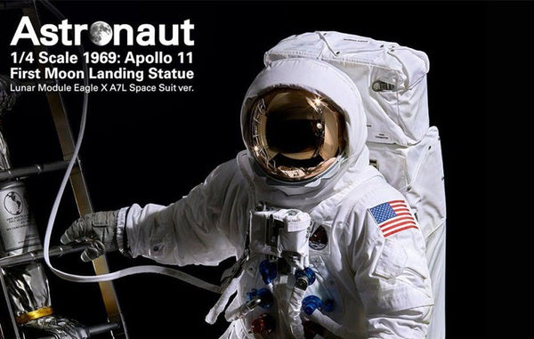 Astronaut Apollo Statue