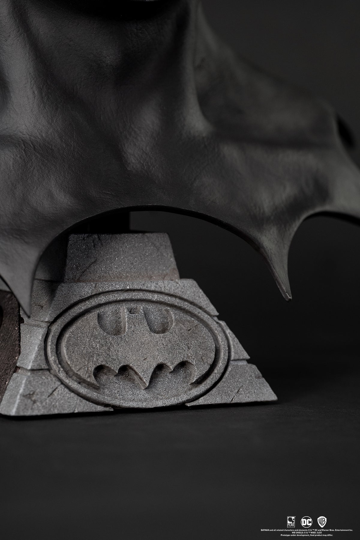 Batman 1989 1/1 Cowl Replica - Spec Fiction Shop