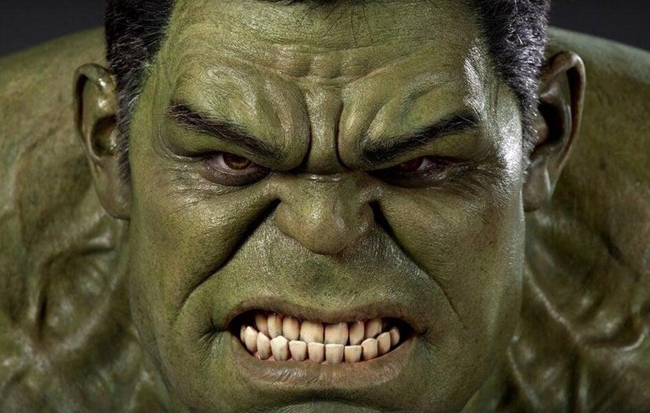 Avengers: Infinity War - Hulk Lifesize Bust - Spec Fiction Shop