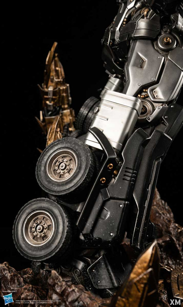 Nemesis Prime 1/10 Scale Premium Statue - Spec Fiction Shop