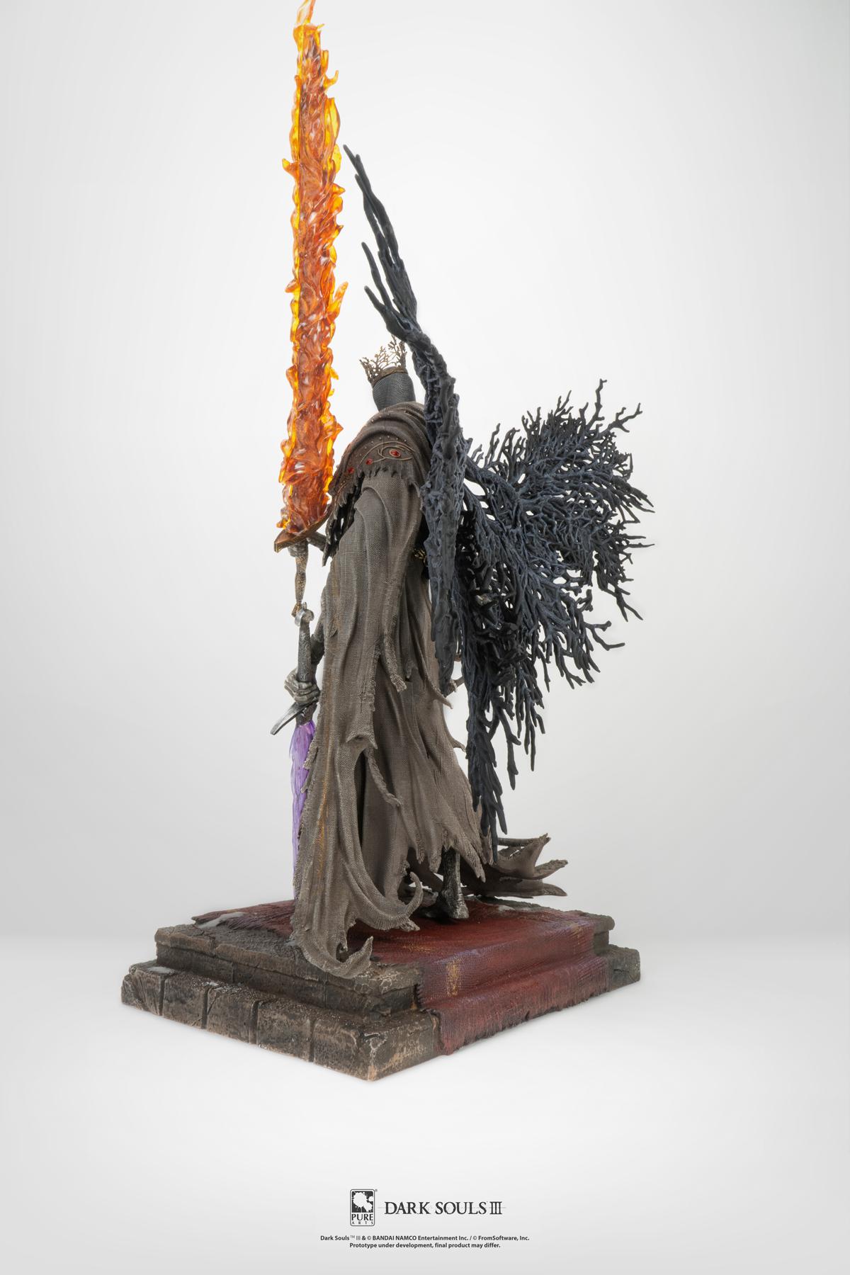 Dark Souls III Pontiff Sulyvahn 1/7 Scale Statue Standard Edition ...