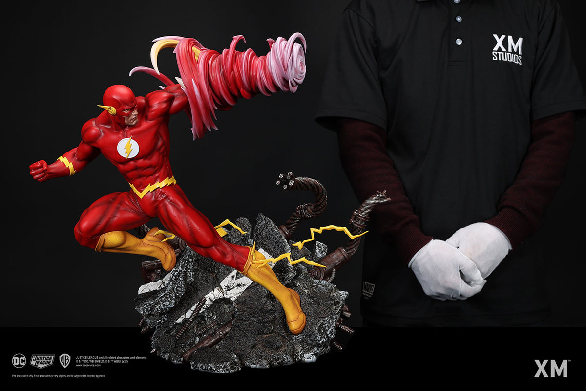 Flash 1/4 Scale Statue - Spec Fiction Shop