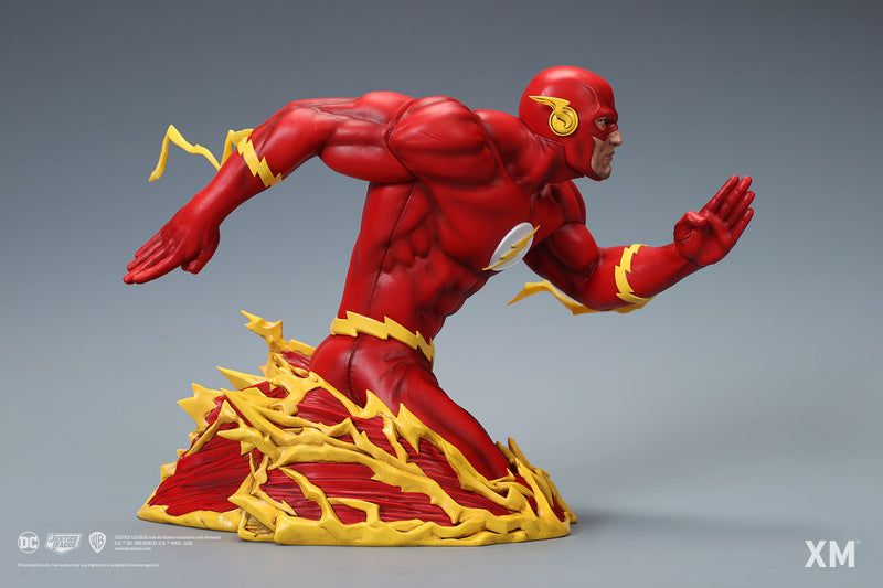 Flash 1/4 Scale Statue - Spec Fiction Shop