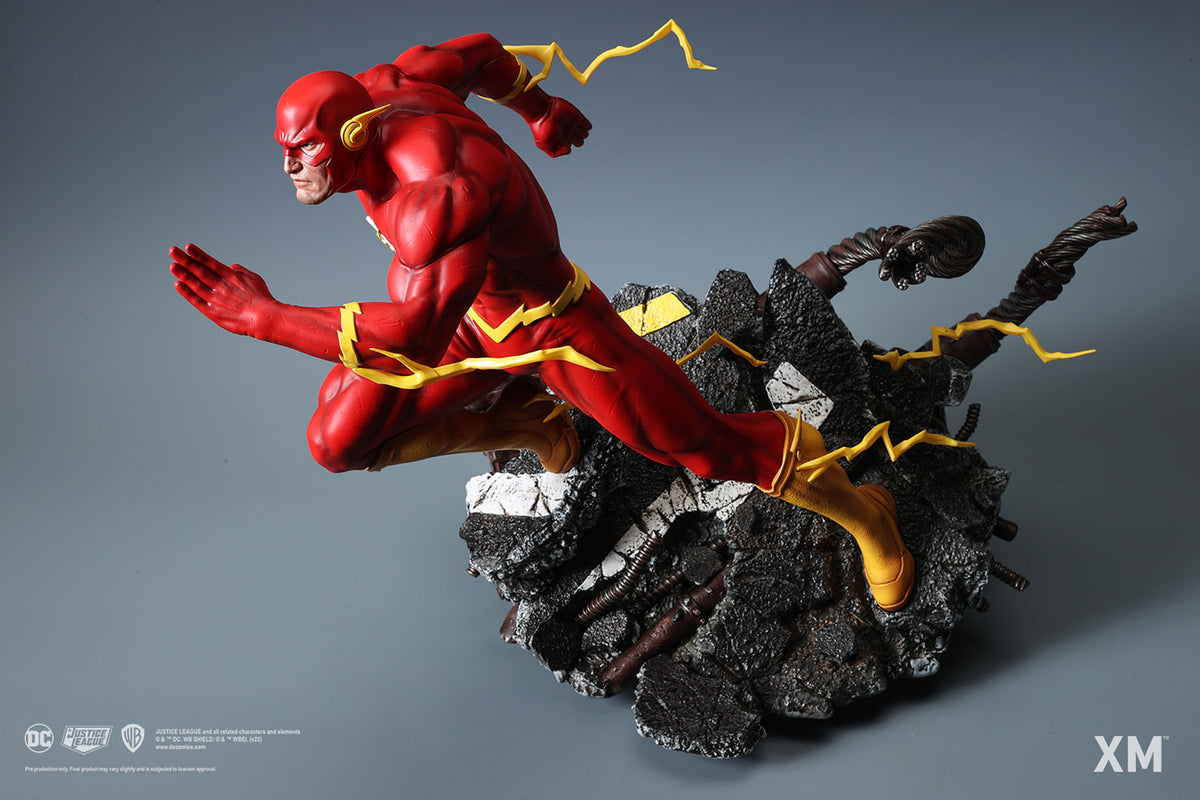 Flash 1/4 Scale Statue - Spec Fiction Shop
