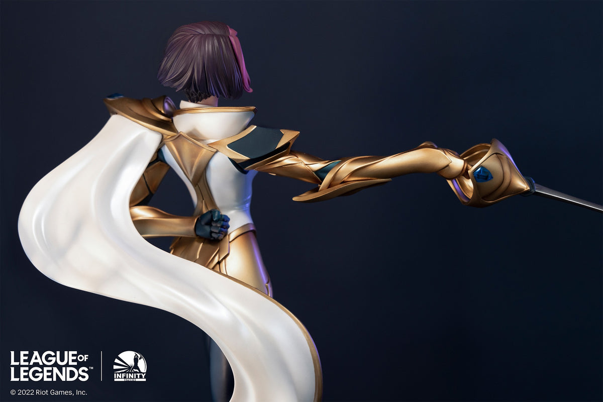 League of Legends - The Grand Duelist Fiora Laurent 1/4 Scale Statue ...