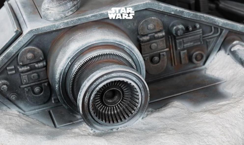Luke Skywalker BATTLE ON HOTH Statue - Spec Fiction Shop